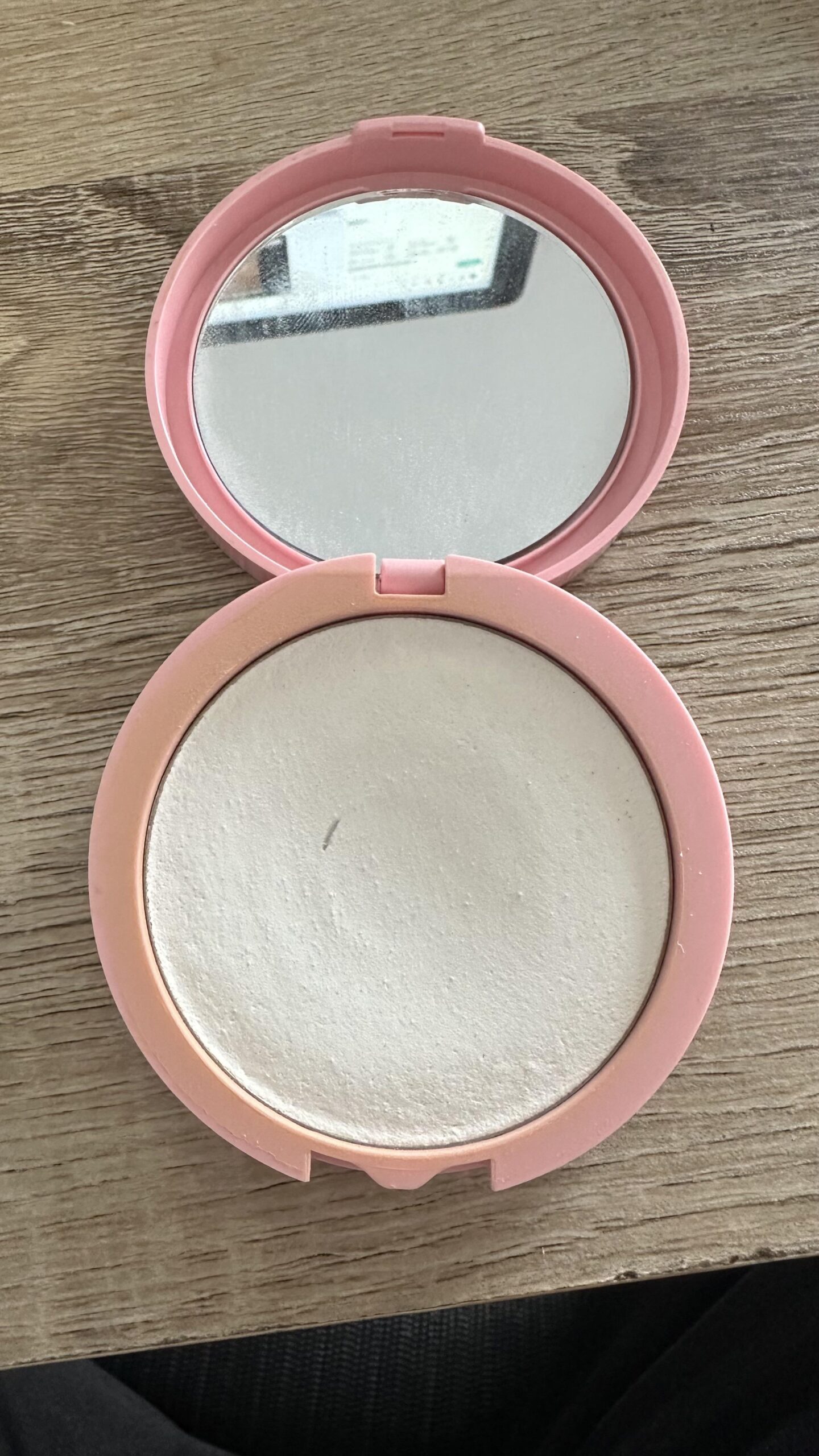 Baby pan on my Covergirl Clean Fresh translucent powder – COSMESTIC.COM ...