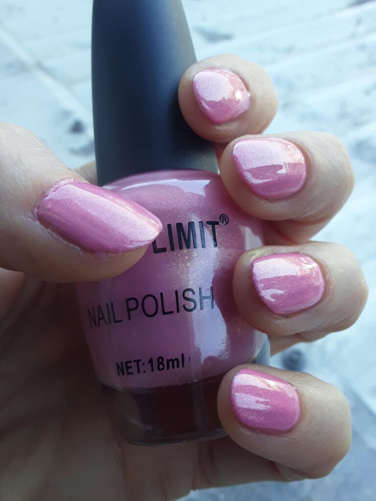 'TWO Dings' Pink with Gold Shimmer 🙄 - COSMESTIC.COM ~ Beauty, Makup ...