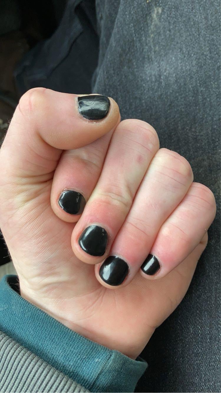 What do you guy think of me getting my nails Done as a straight guy ...