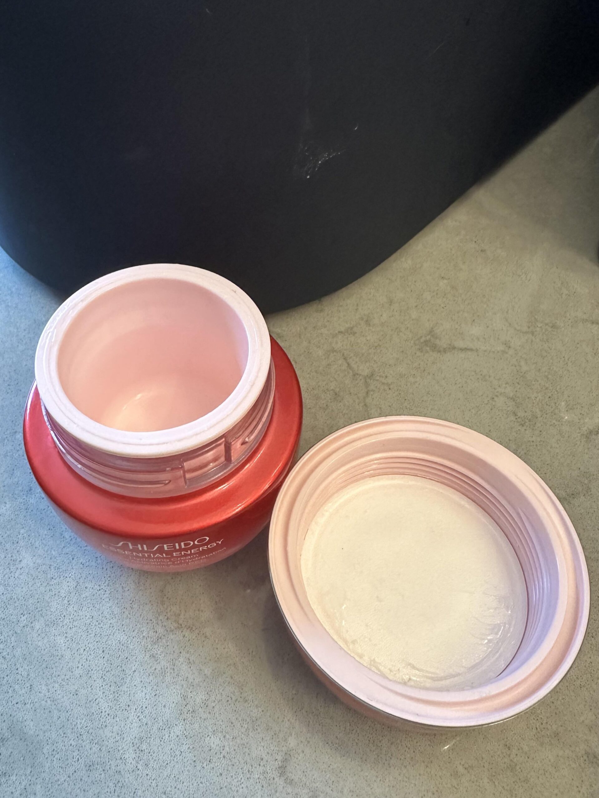 Panned the moisturizer that helped me through dry winter in a high ...