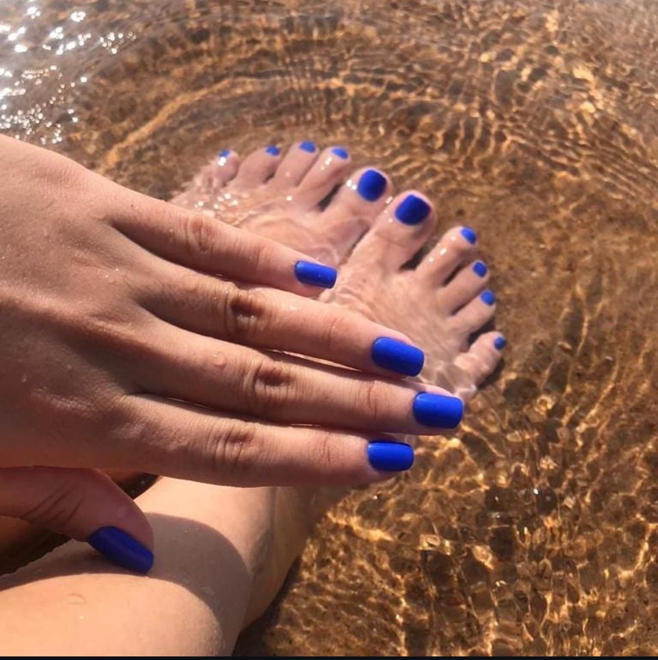 Would you paint your toenails blue to match too? – COSMESTIC.COM ...