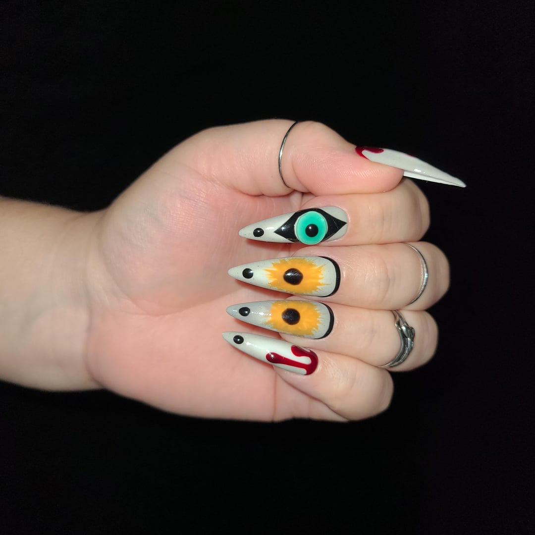 Terrifier Inspired Nails for Halloween – COSMESTIC.COM ~ Beauty, Makup ...