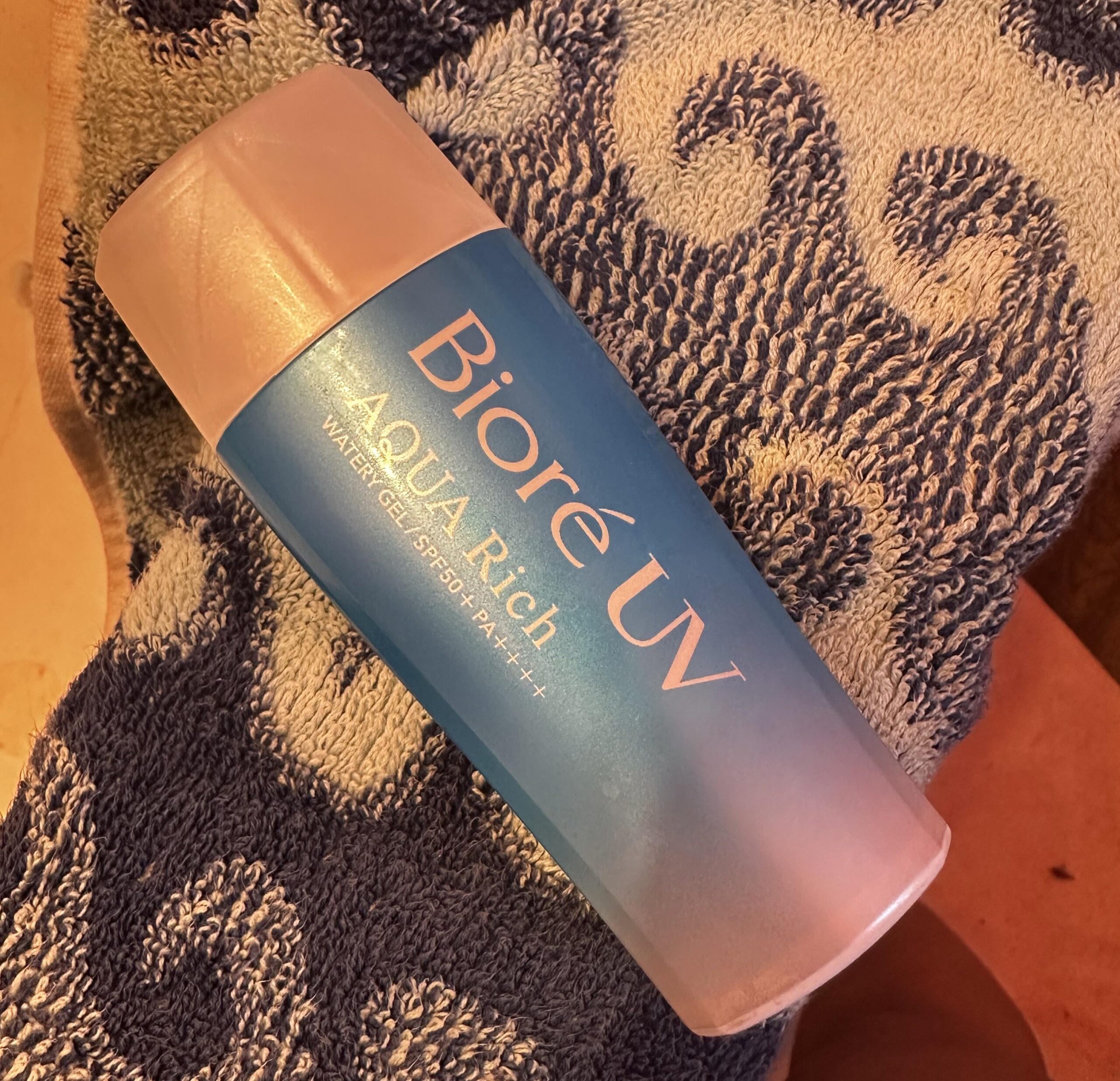 Biore UV Aqua Rich Watery Gel gives me a white cast – COSMESTIC.COM ...