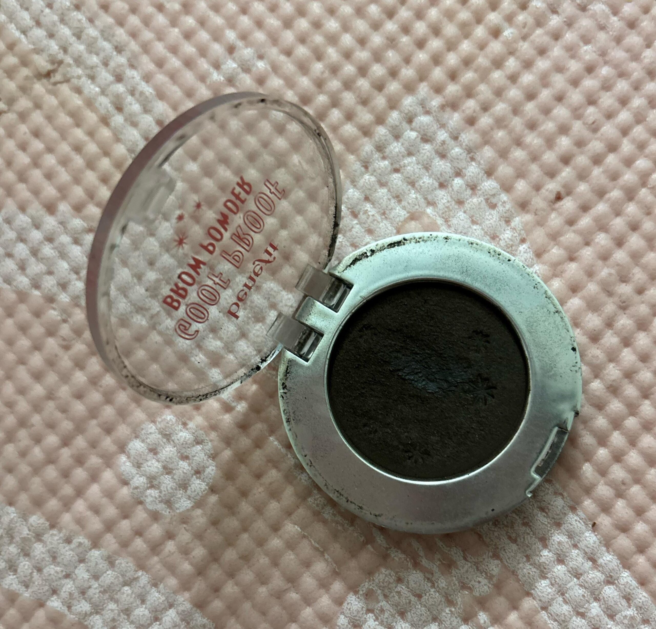 Benefit brow powder – never pans! – COSMESTIC.COM ~ Beauty, Makup, and ...