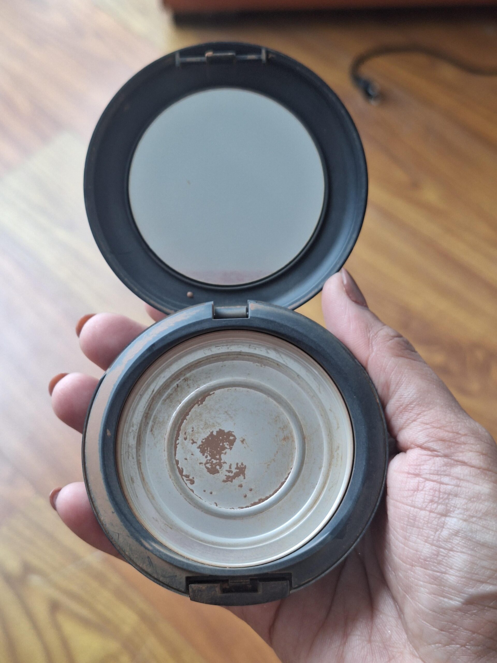 Goodbye, Mac Studio Fix Powder. You served me well. – COSMESTIC.COM ...