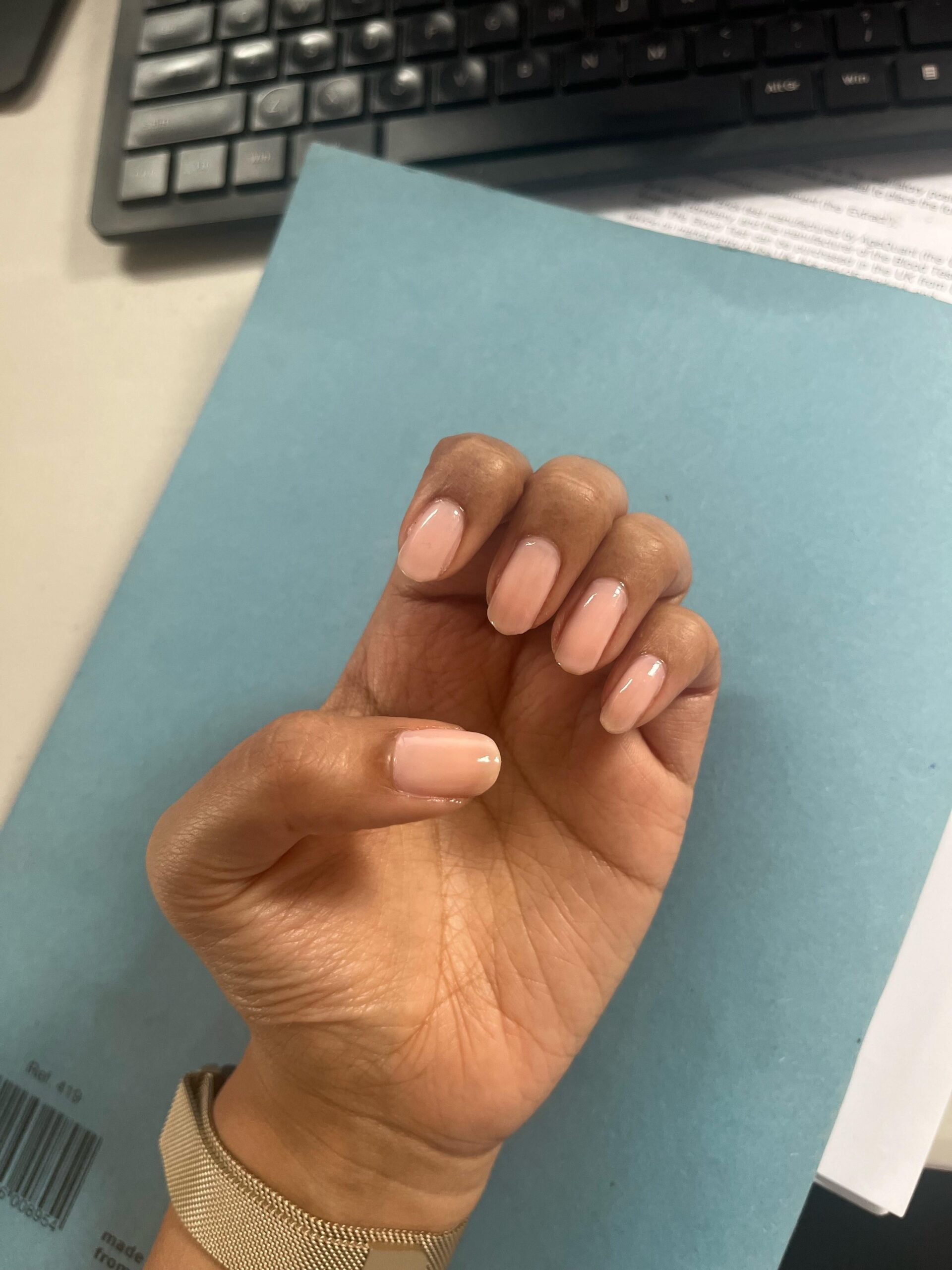 Is this too unnoticeable on my skin (Essie Mademoiselle) I was going ...