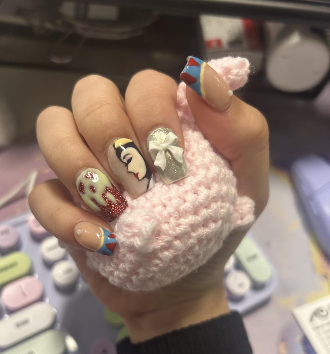 Snow White nails! – COSMESTIC.COM ~ Beauty, Makup, and Cosmetics