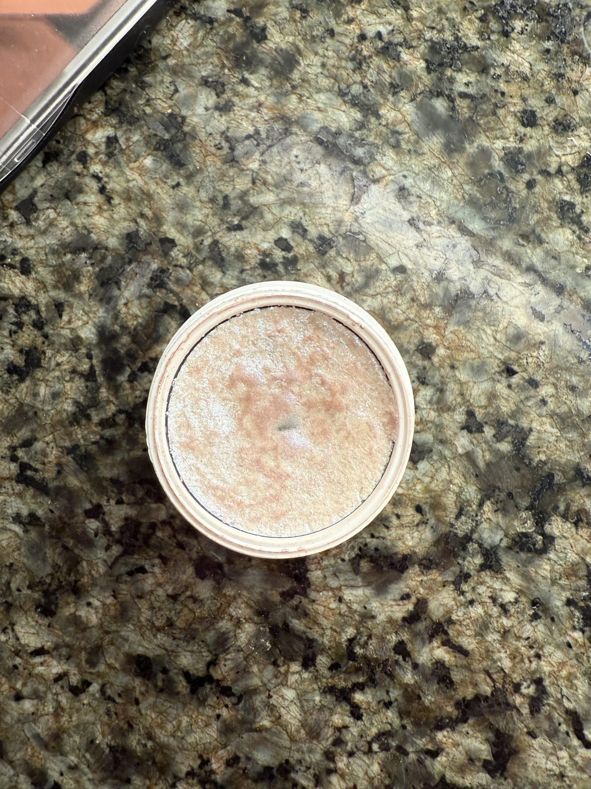 Hit pan and it “shocked” me – COSMESTIC.COM ~ Beauty, Makup, and Cosmetics